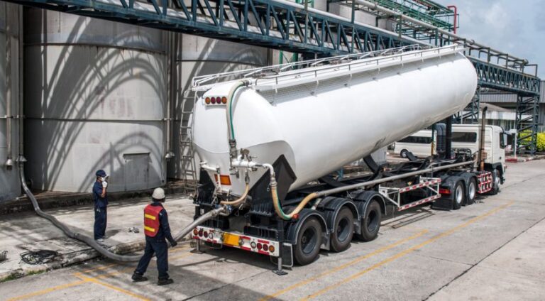 Ensuring Safety in Bulk Liquid Transport | FAK Worldwide